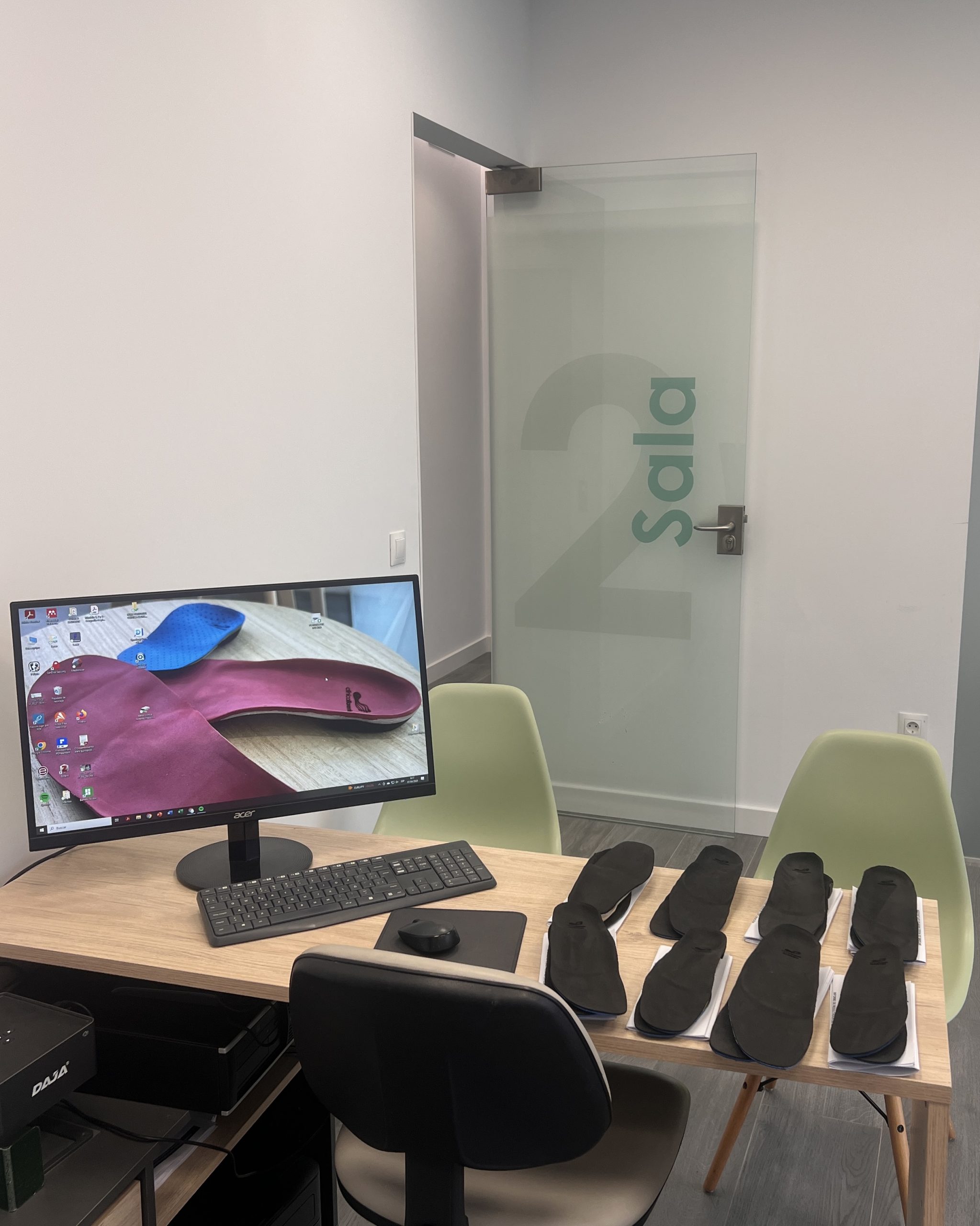 Plantillas 3D personalizadas en Santander - Clínica Llorente